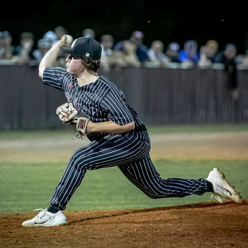 State Tourney Bound! Weston beats Converse in Division V quarterfinals ...