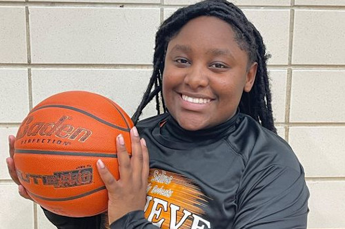 Alaya Gray eclipses 1000 point scoring mark for her career at Saline ...